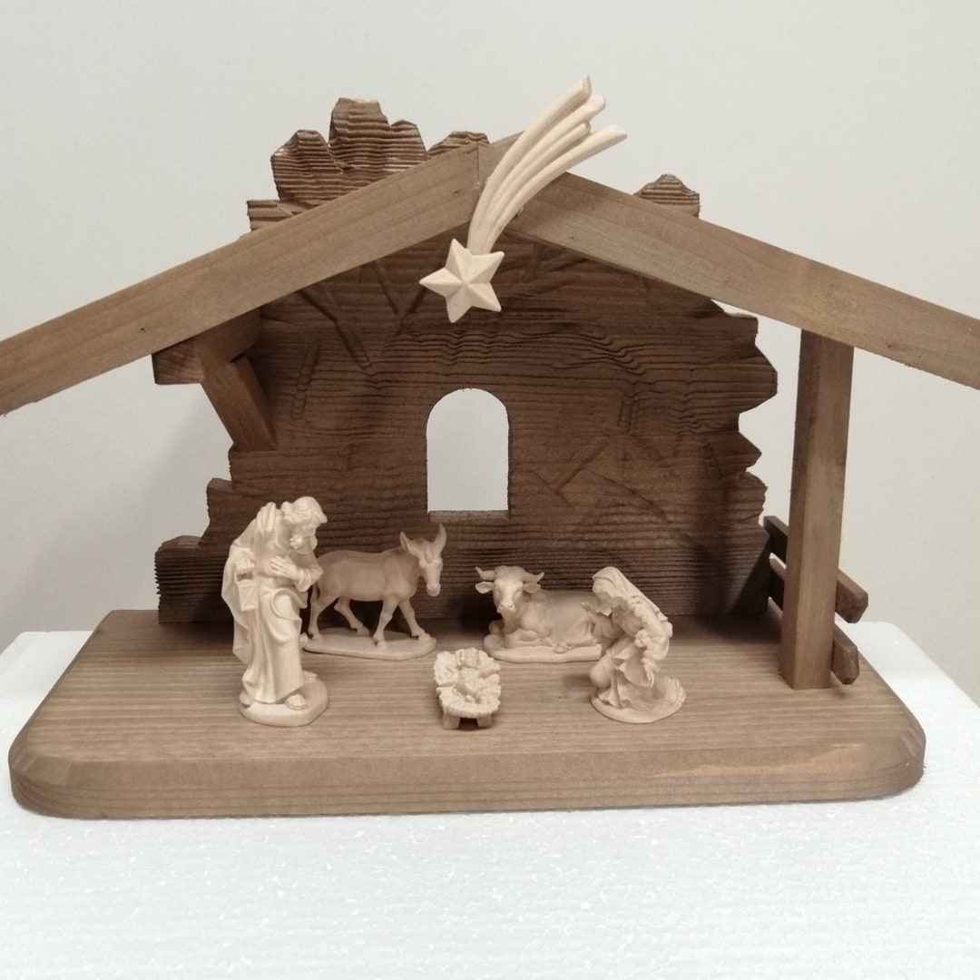 Maple Wood Nativity Scene With Comet - Natural Finish, Christmas Decor ...