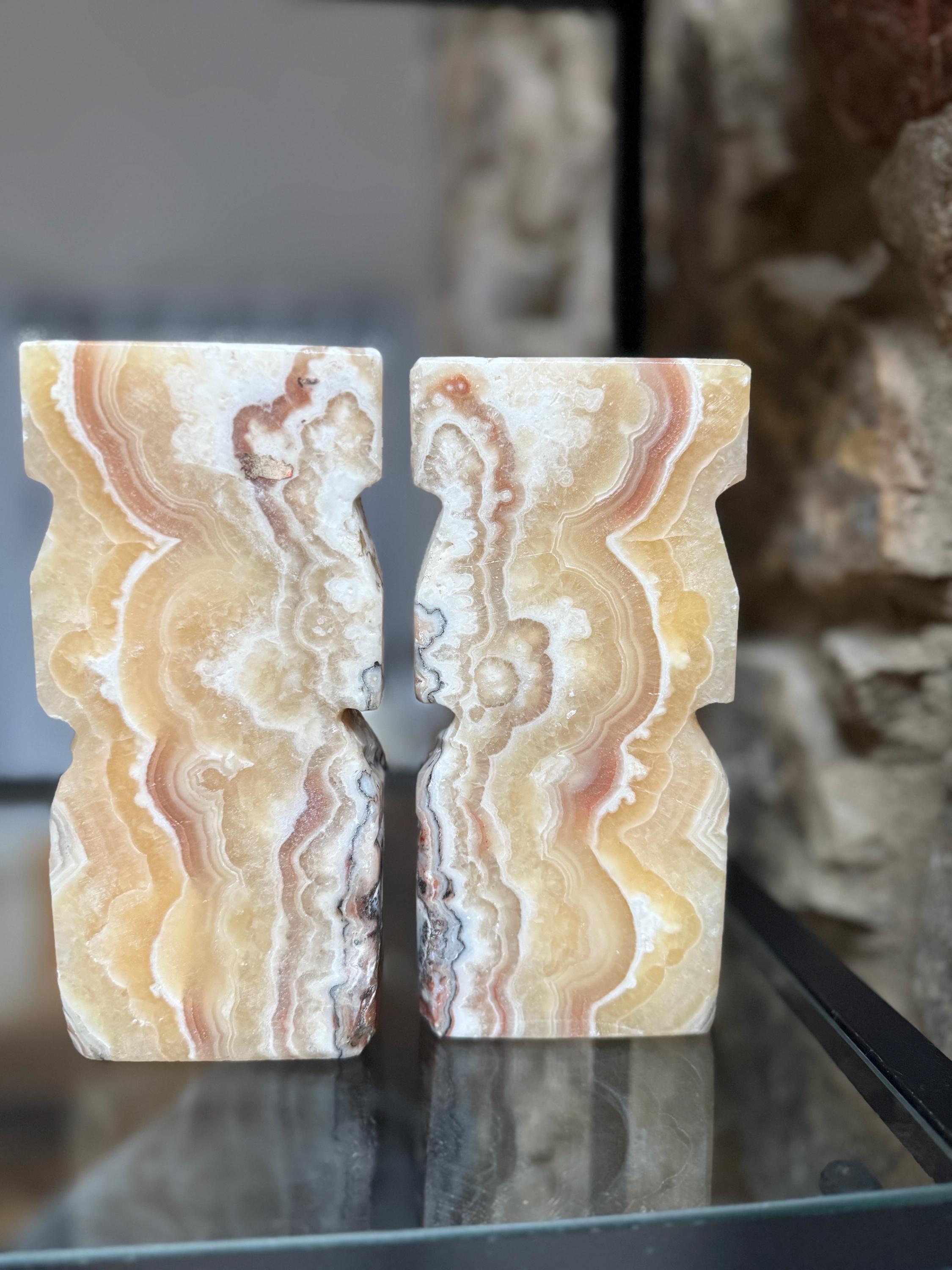 Vintage MCM Mid Century Onyx Bookends Aztec Carved Marbled Cream Ivory ...