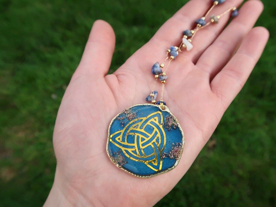 Triquetra Celtic Knot Queen Anne's Lace Flower & Lapis Lazuli Pendant ...