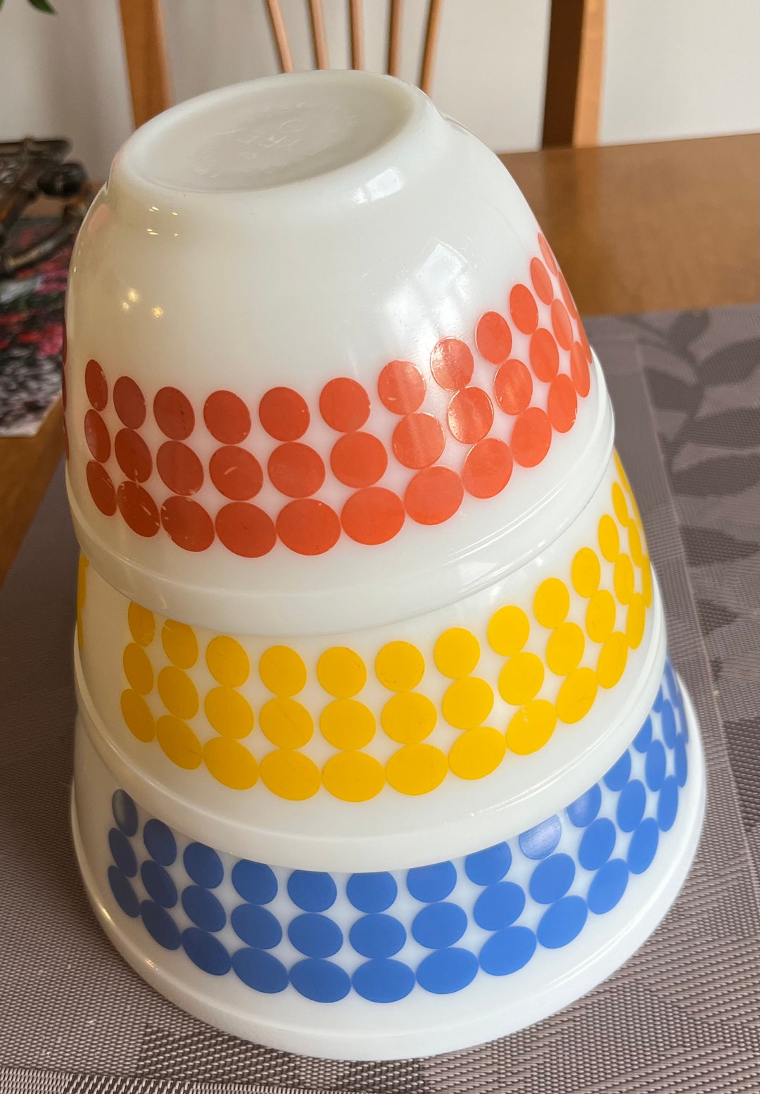 Pyrex Set of 3 Dot Bowls - Etsy