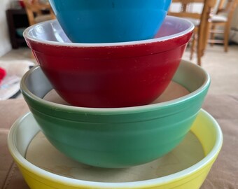 Pyrex Primary Colors Vintage Mixing Bowls - Etsy