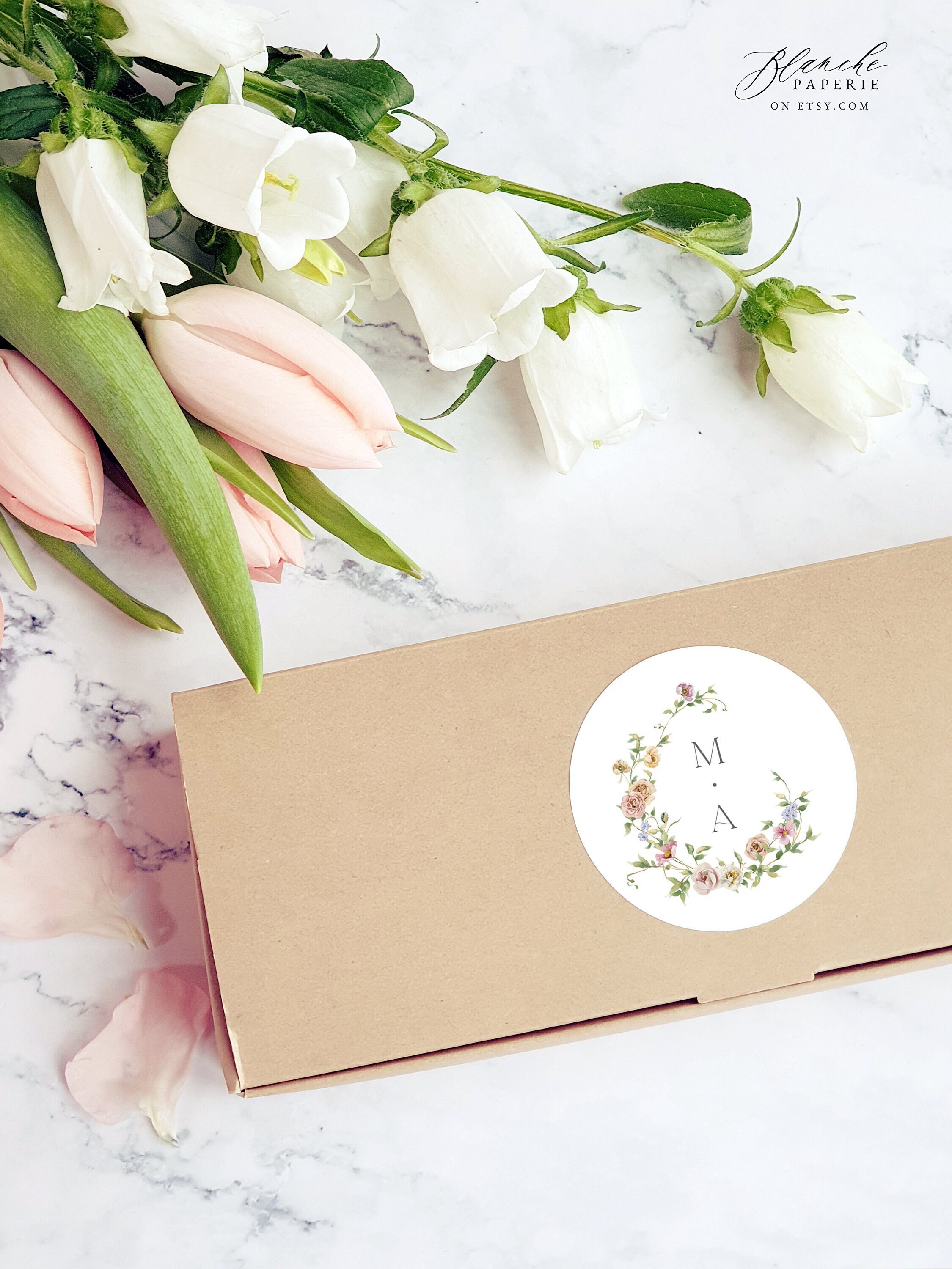 Wildflower Crest Round Wedding Favor Sticker Template, Minimalist Logo ...