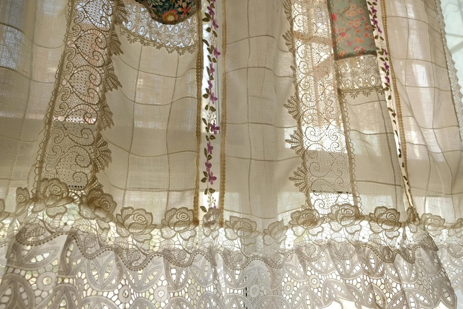 Elegant Window Decor Beautiful Mediterranean Design Chic Shabby Vintage ...