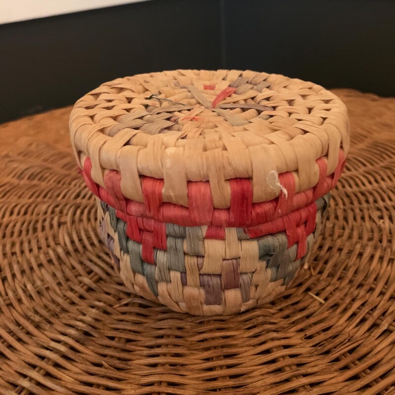 Small Basket With Lid - Etsy