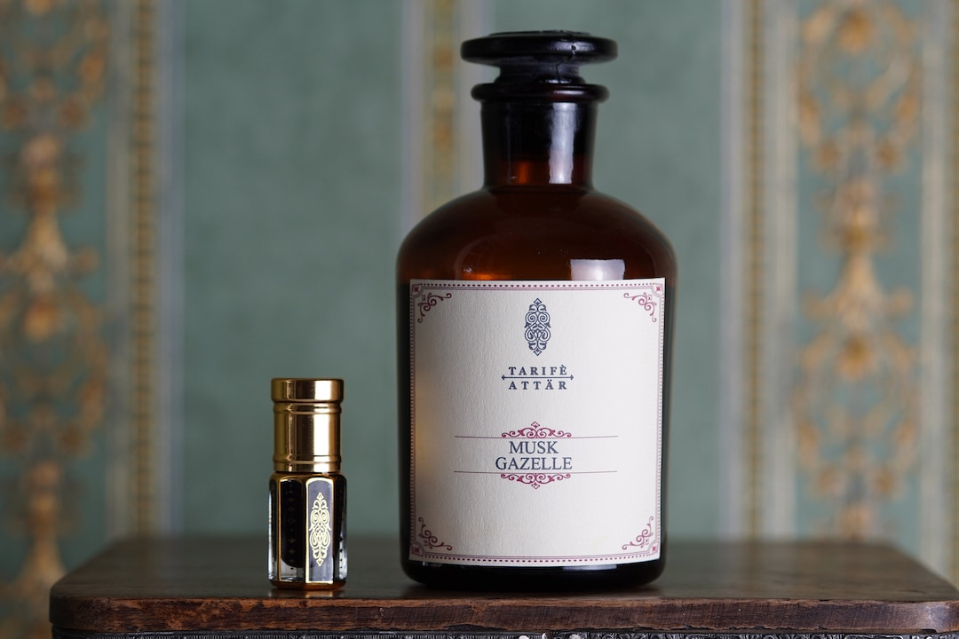 Musk Al Gazelle by Tarife Attar A Rich Spicy and Heady Dark - Etsy
