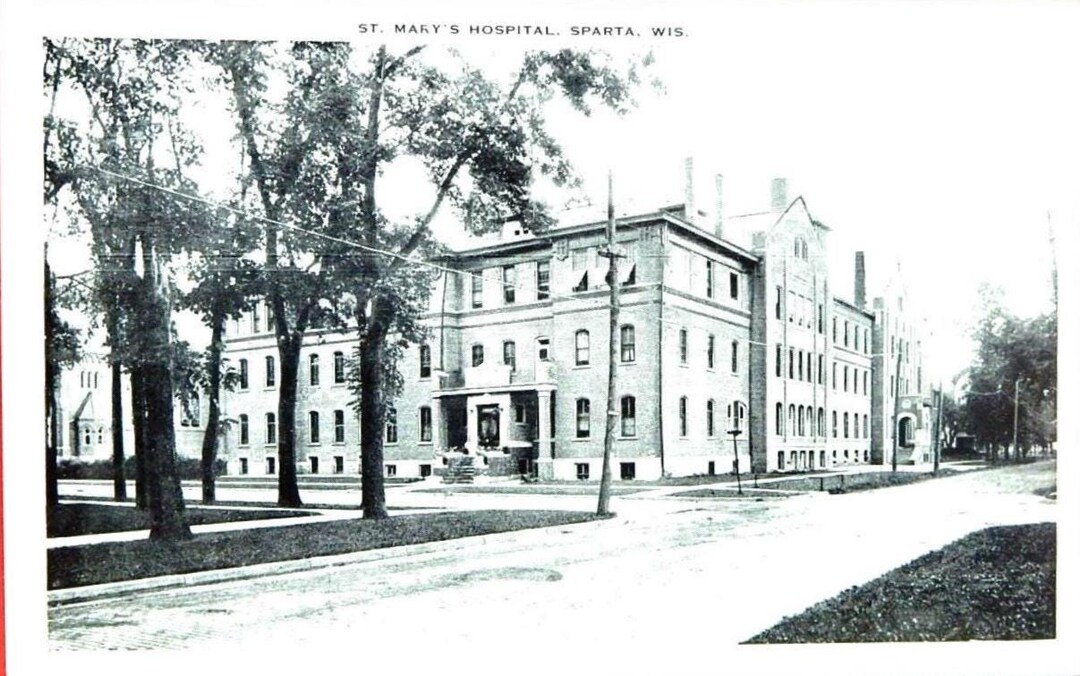 Sparta, Wisconsin. St. Mary's Hospital. 1910-20s - Etsy