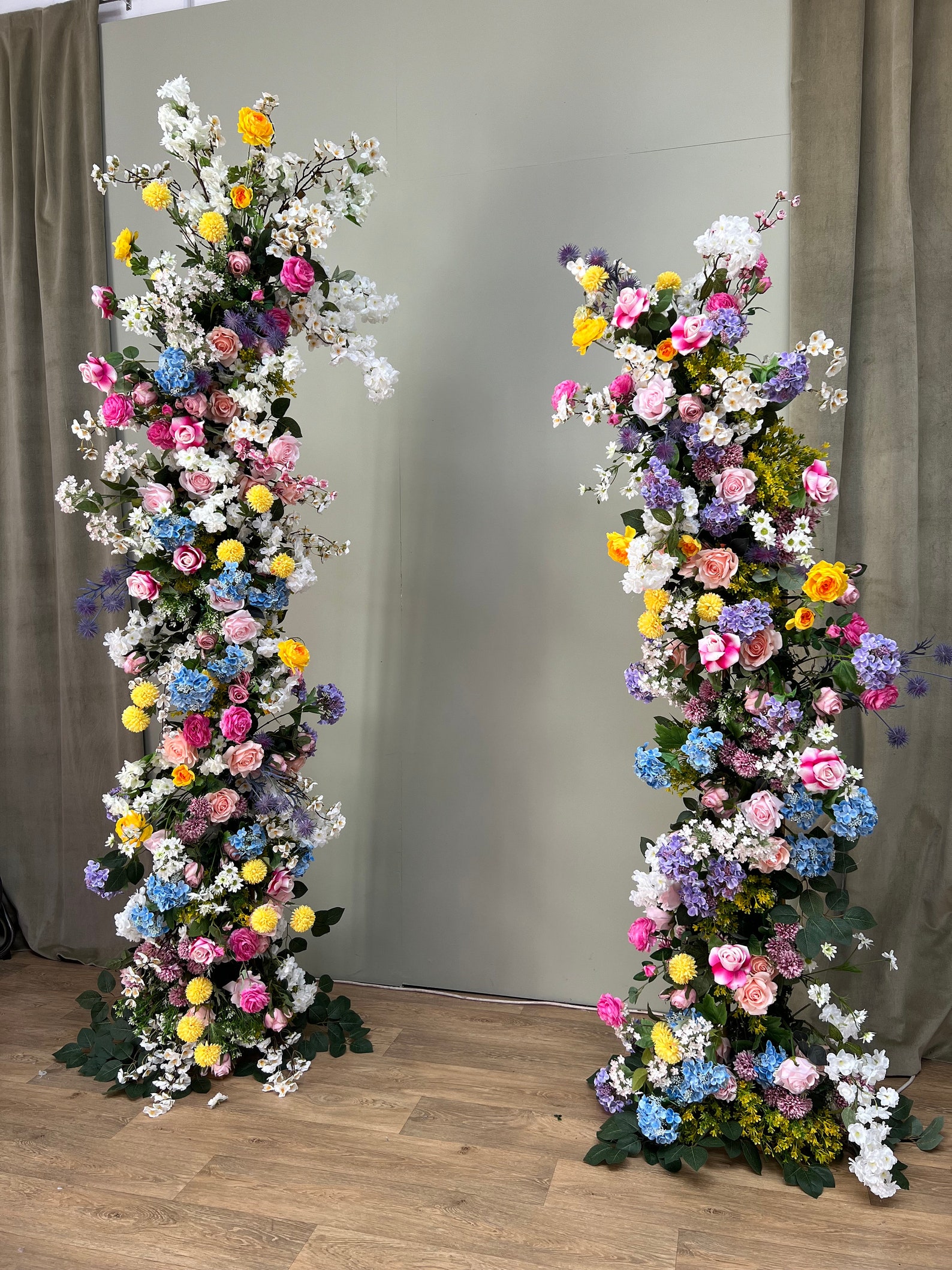 Colorful Wildflower Wedding Columns: Freestanding Floral Arch - Etsy