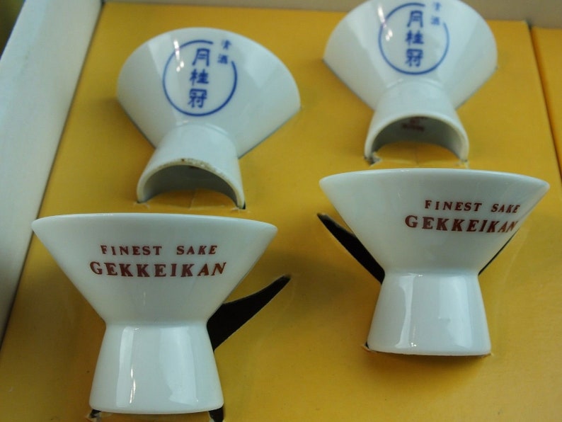Vintage Porcelain the Finest Japanese Sake-gekkeian Choshi Set - Etsy