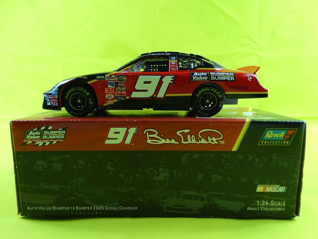 Revell Collection 2005 Dodge Charger #91 Bill Elliott 1:24 Diecast ...