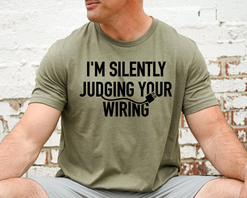 Electrician Gifts - Silently Judging Your Wiring, Funny Electrician ...