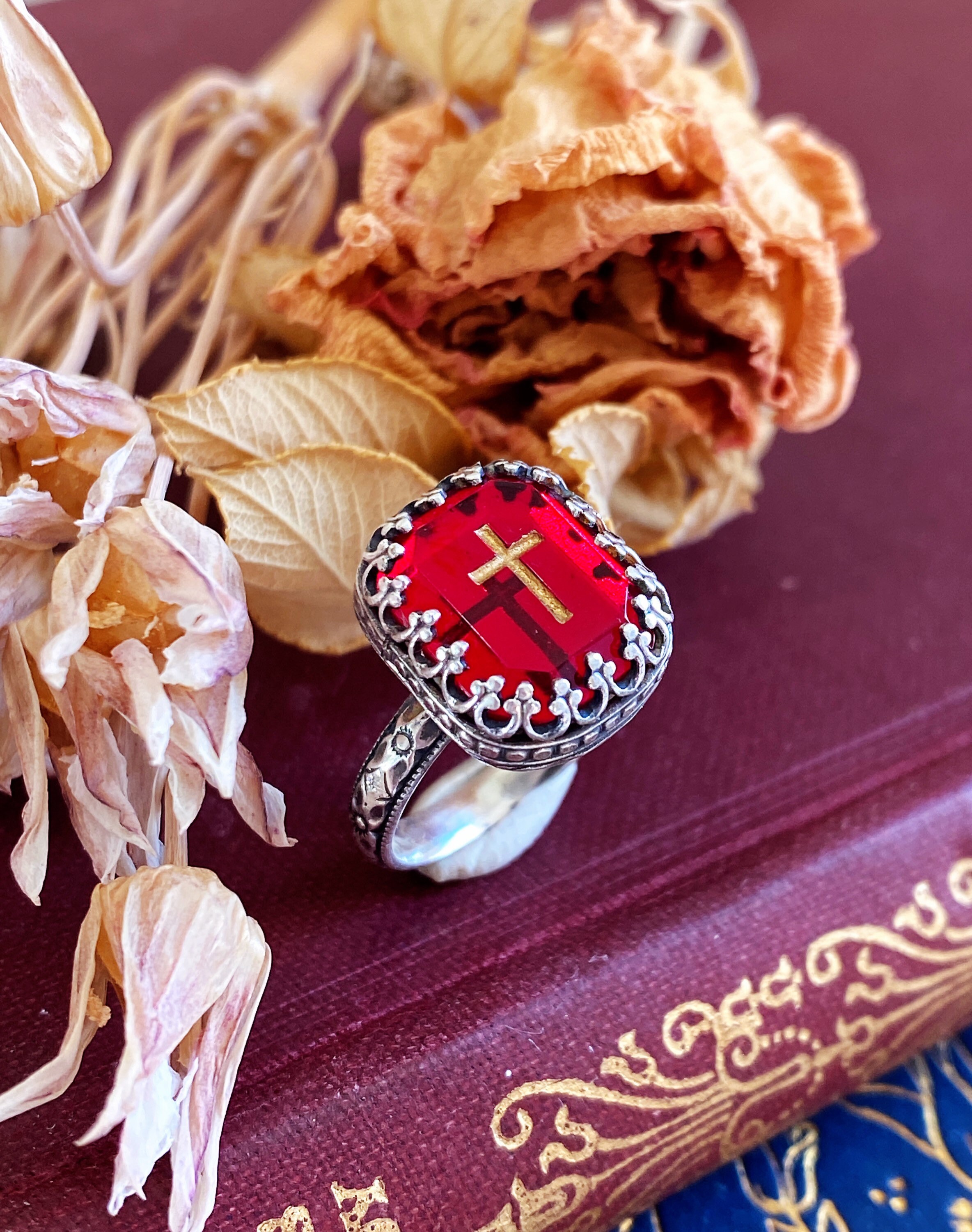 Red Gothic Cross Vintage Glass Victorian Sterling Silver Ring - Etsy