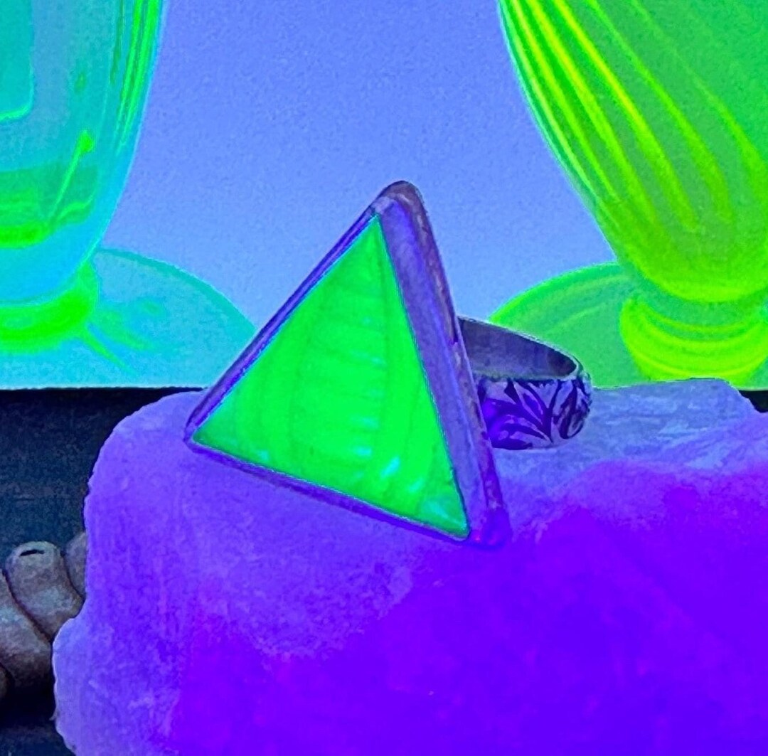 Uranium Glass Triangle Sterling Silver Ring UV Glow Vintage Czech Glass ...