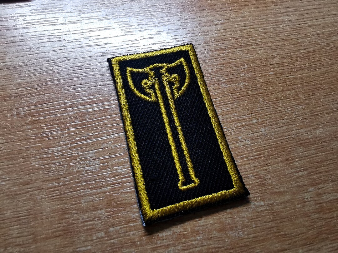 Battle Axe Gold Embroidered Iron on Patch Destiny Fantasy RPG Vikings ...