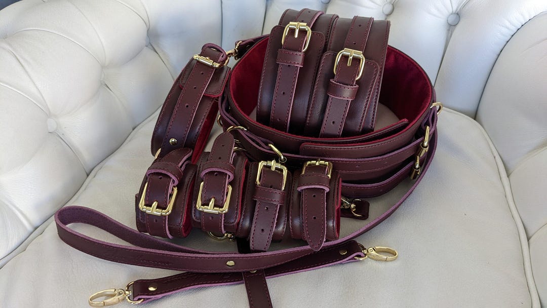 Leather Harness Bondage 6 in 1 Set, Submissive Gear, With Wrist and ...