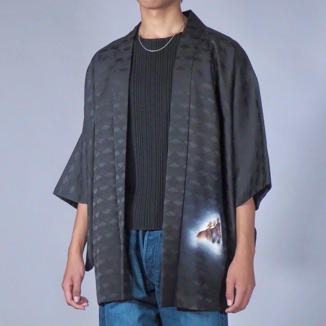 Japan vintage Kimono, black Haori man, auspicious pattern, black silk ...