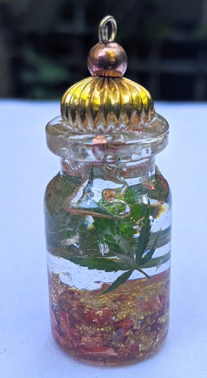 Real Marijuana Leaf 14kt Gold Leaf Orgonite in a Bottle - Etsy