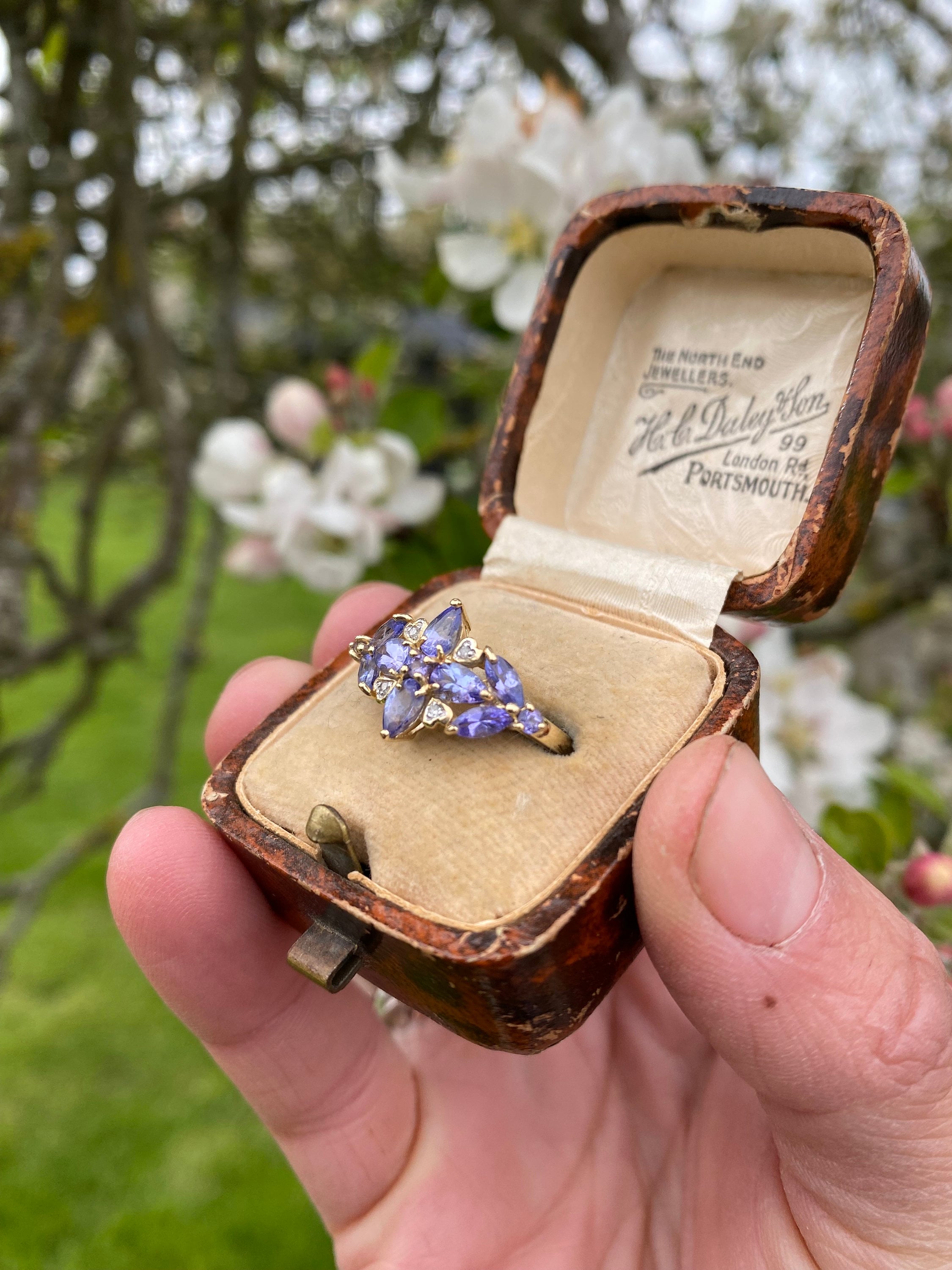 9ct tanzanite ring store