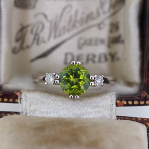 Shop Vintage Peridot Ring Online - Etsy