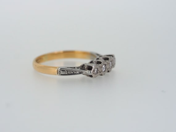 18ct gold and platinum diamond ring store