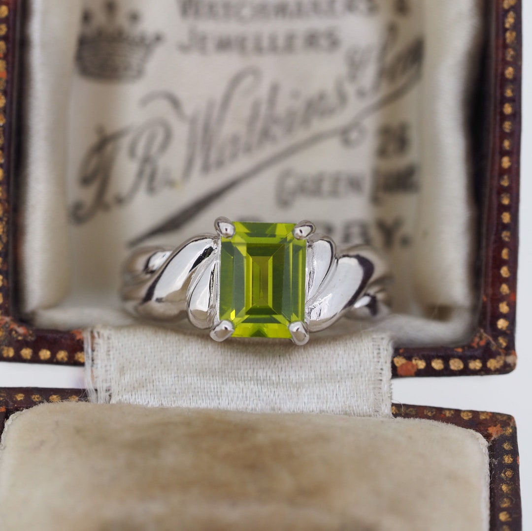 9ct Gold White Peridot Solitaire Ring, Size N or 7, Engagement Ring ...