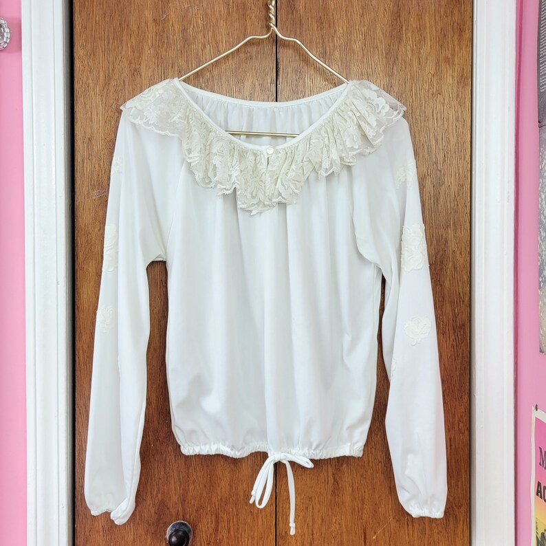 Vintage 70s White Lace Trim Ruffled Neck Cropped Peasant Blouse Etsy