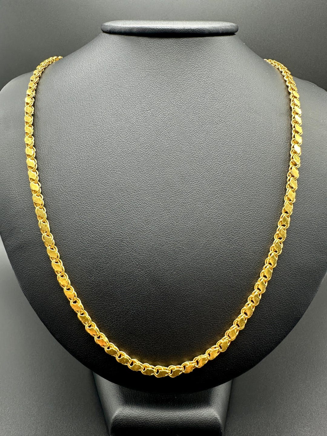 22k Gold Stunning Chain Necklace - 24” Length - Etsy