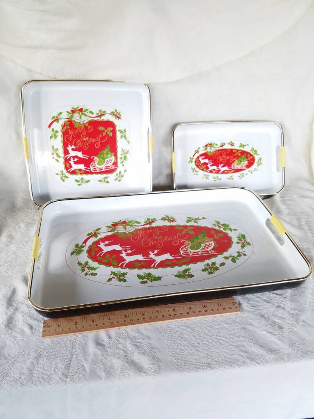 Vintage Christmas Trays, Lacquerware Tray Set of 3 Vintage Retro ...