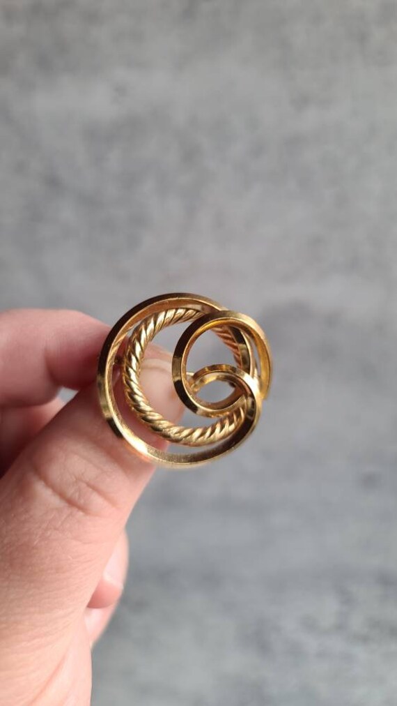 18K RGP Gold Swirl Brooch - Gem