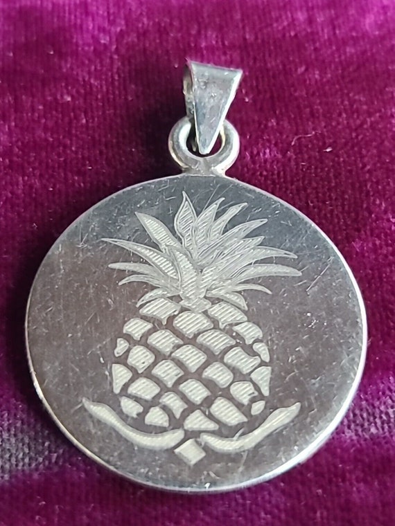 925 Etched Pineapple Pendant Vintage - Gem