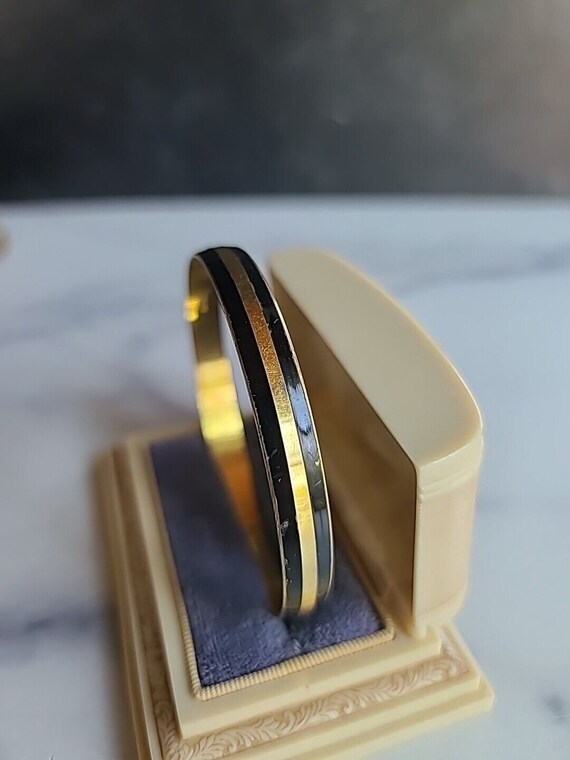 Crown Trifari Gold And Black Bangle Bracelet, READ - Gem