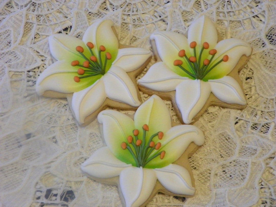 Lily Sugar Cookies, Lily Cookies, Flower Cookies - Etsy