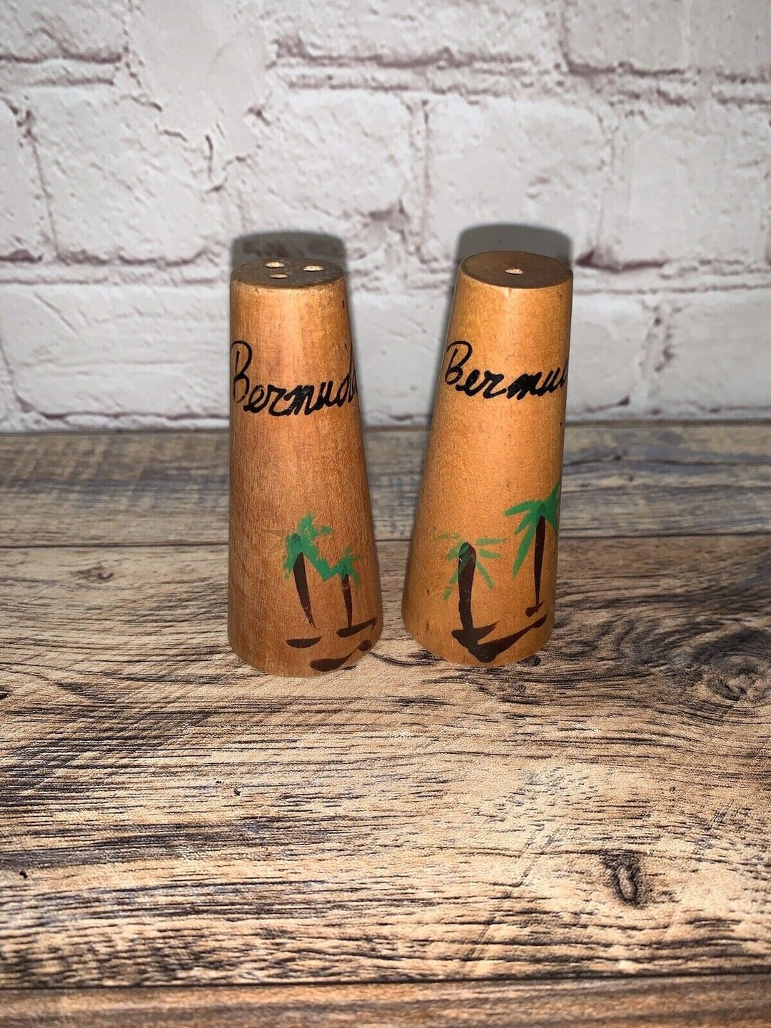 Vintage Bermuda Wooden Salt & Pepper Shakers - Etsy