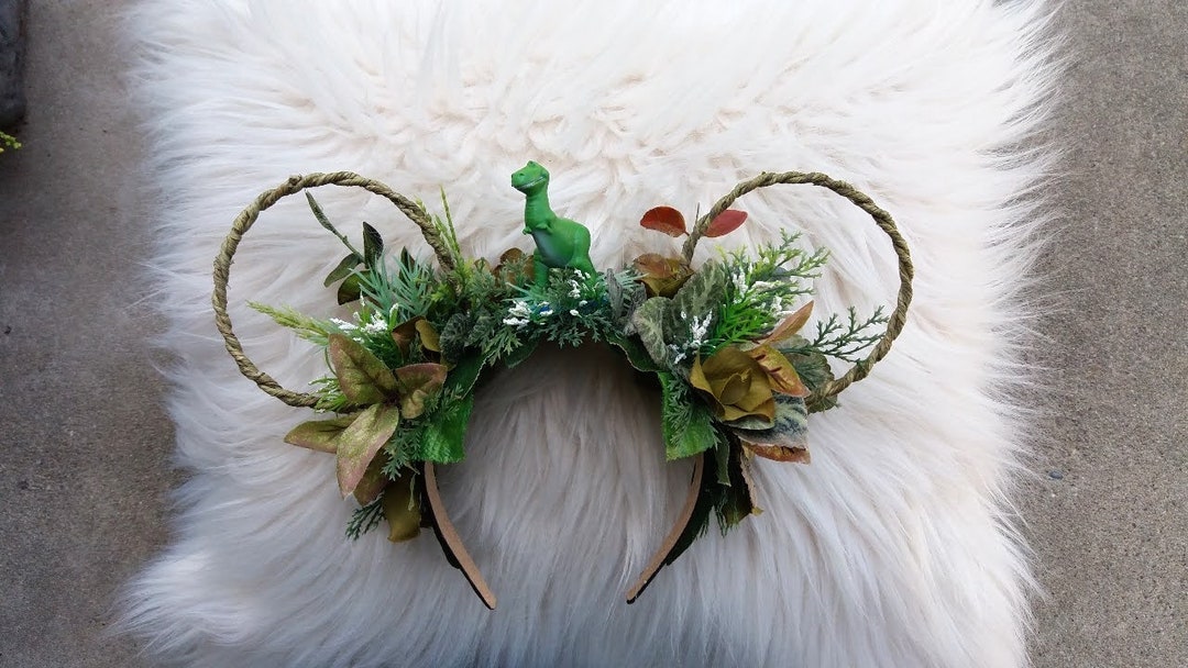 T-rex, Toy Disney Inspired Wire Ears Floral Flower Crown Minnie or ...