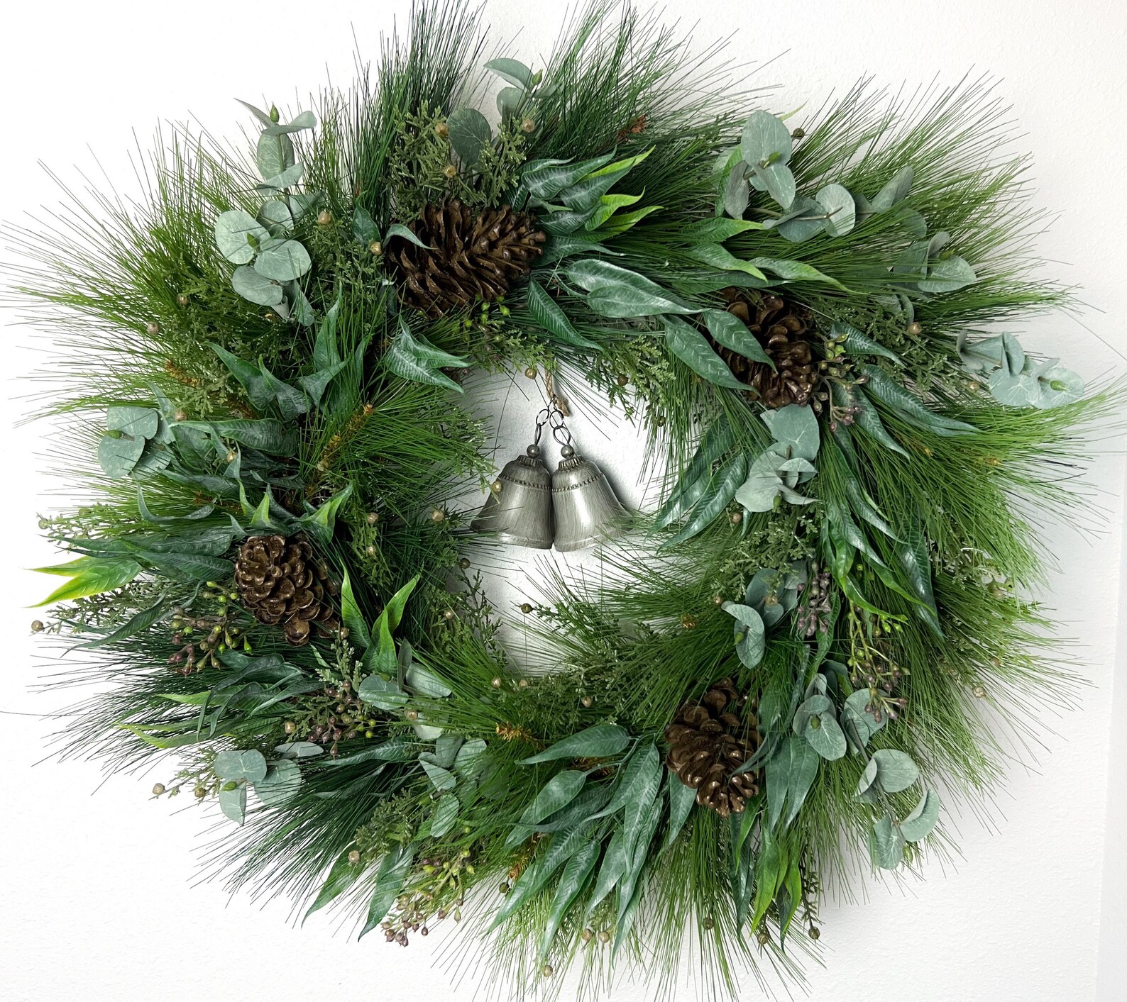 Pine Wreaths for Christmas, Winter Greenery Wreaths for Front Doors ...