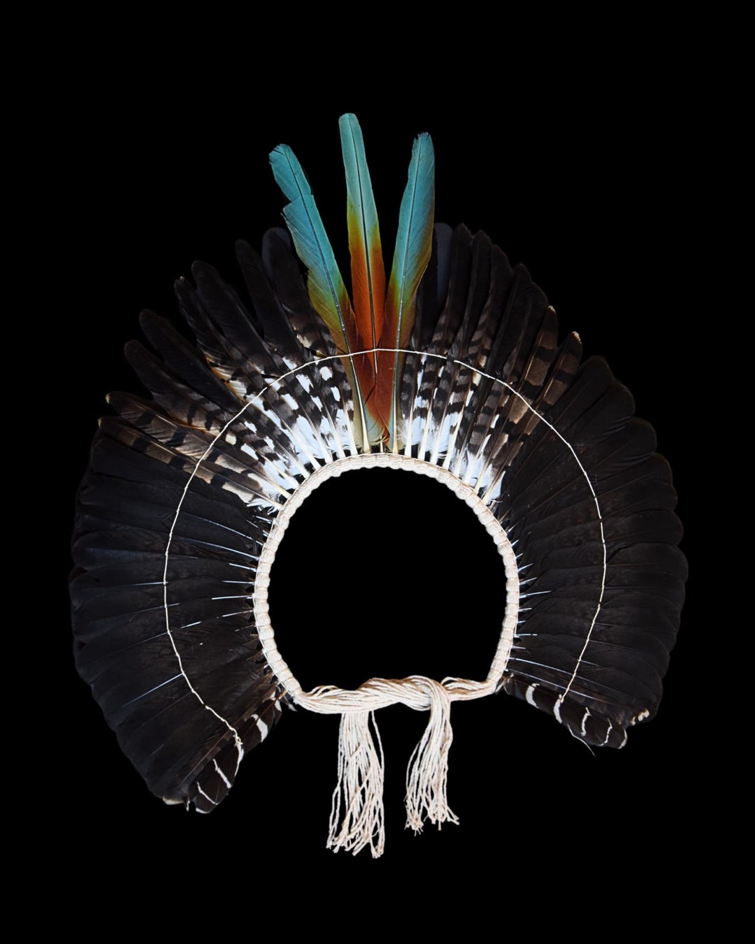 Precious Headdress Kayapó Style Made With Rare Macaw Feathers. (1767 ...