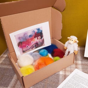 Needle Felt Kit Little House Picture Kit Gift for Crafters, Needle ...