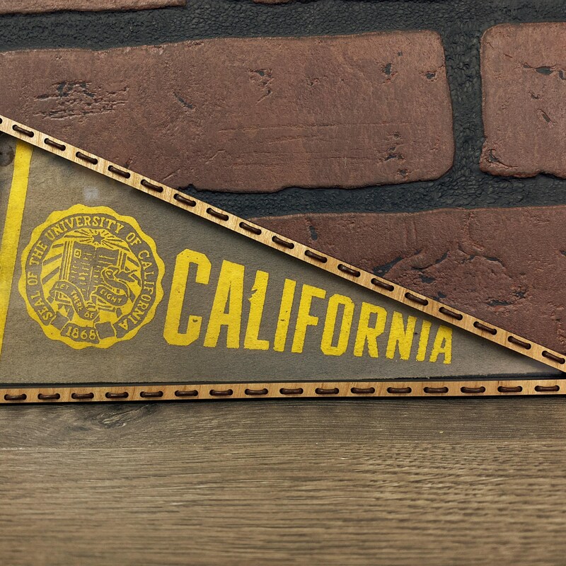 California Pennant - Etsy