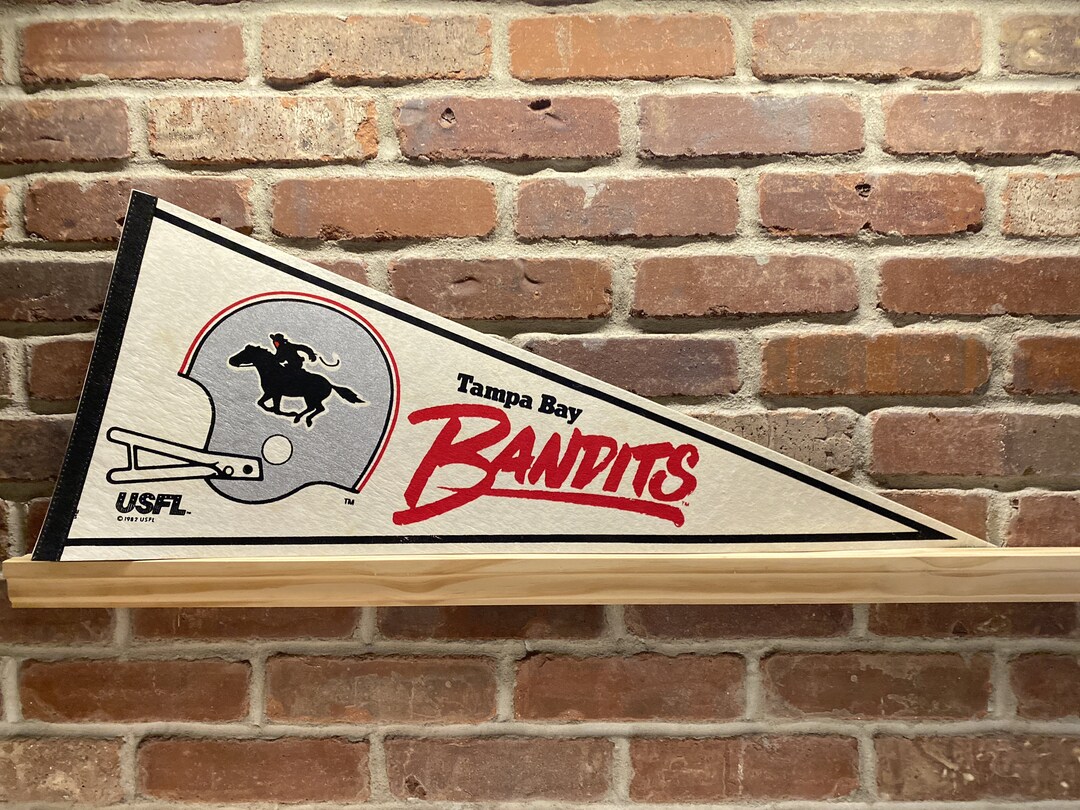 1982 Tampa Bay Bandits USFL Large Vintage Pennant – Authentic Sports ...