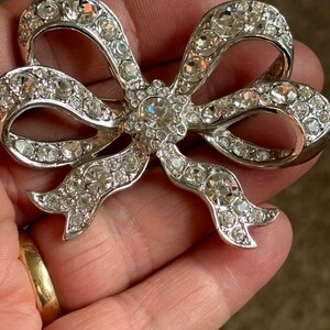 Large Heavy Ribbon Crystal Brooch - Etsy