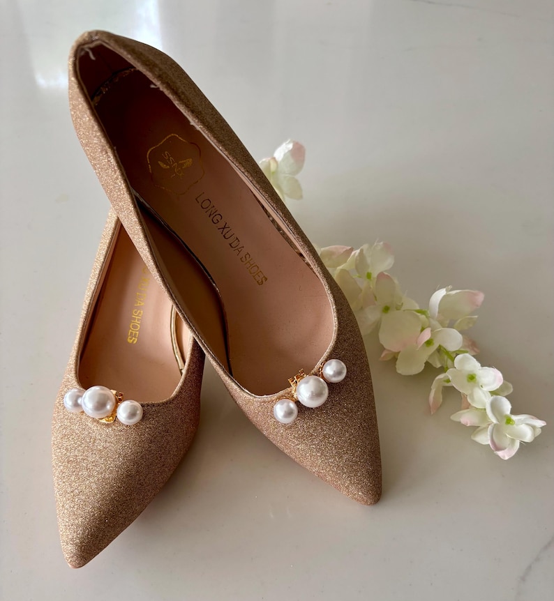 Chic Triple Pearl Shoe Clips in Gold or Silver Setting, Bridal Wedding ...