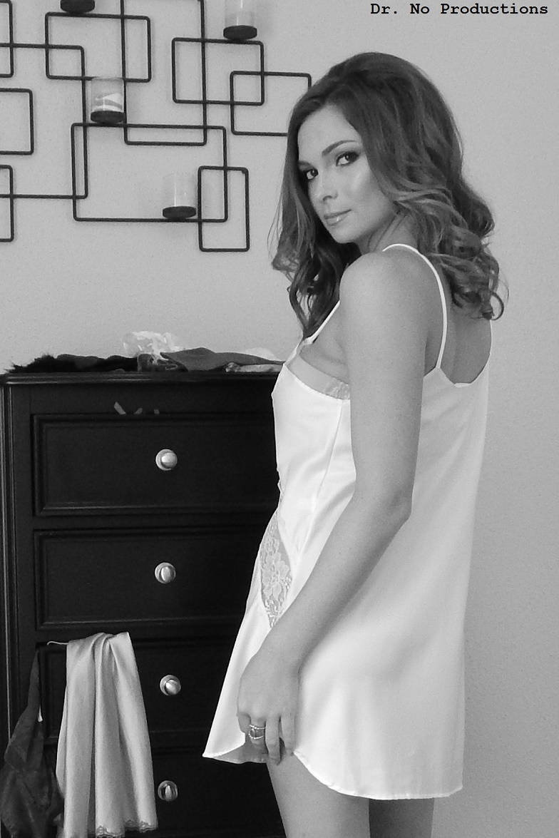 Jamie Lingerie Model Photo Shoot For Silk And Satin Rescue Vintage