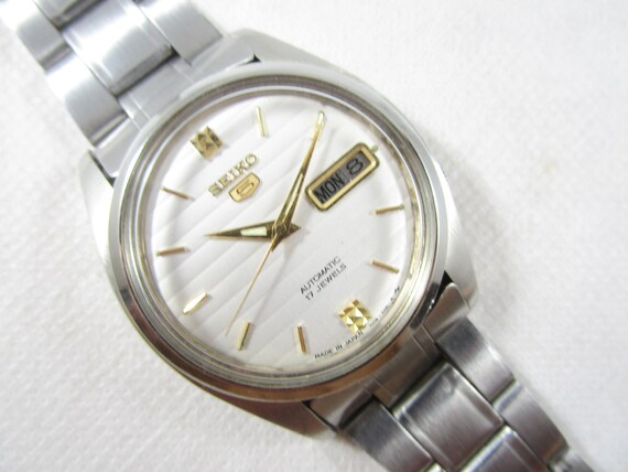 Vintage SEIKO 5 Automatic 17 Jewels Day-Date Japan Wr… - Gem