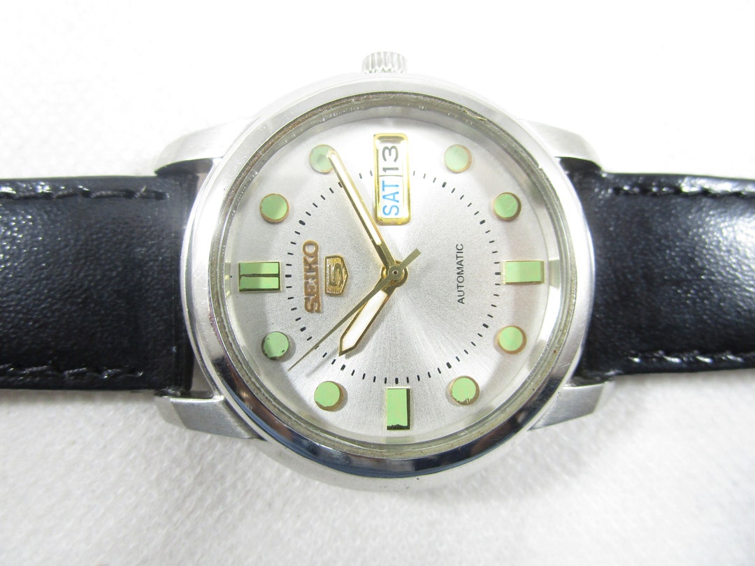 Vintage SEIKO 5 Transparent Back Side Automatic Day Date Japan Made Men ...