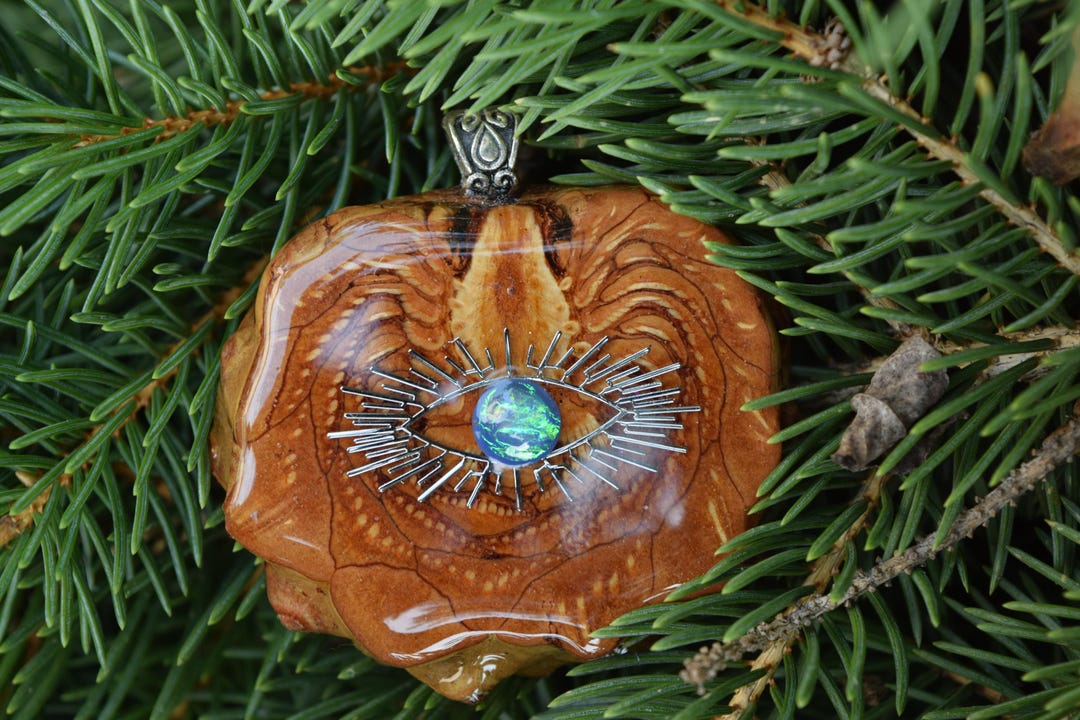 3rd Eye Pinecone Pendant - Etsy