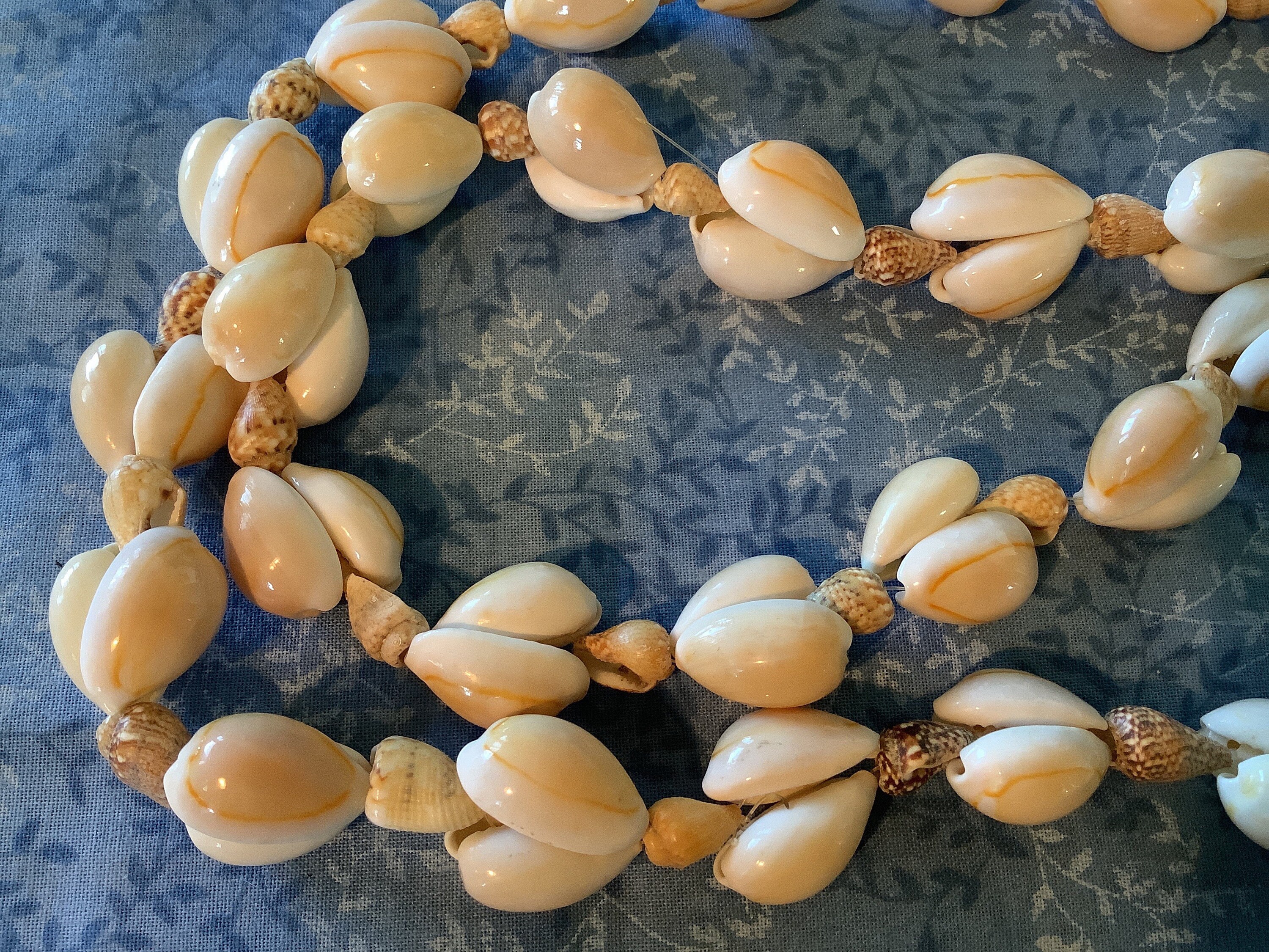 Vintage Cowrie Shell Pendant Necklace Hawaii Luau Party Lei Etsy