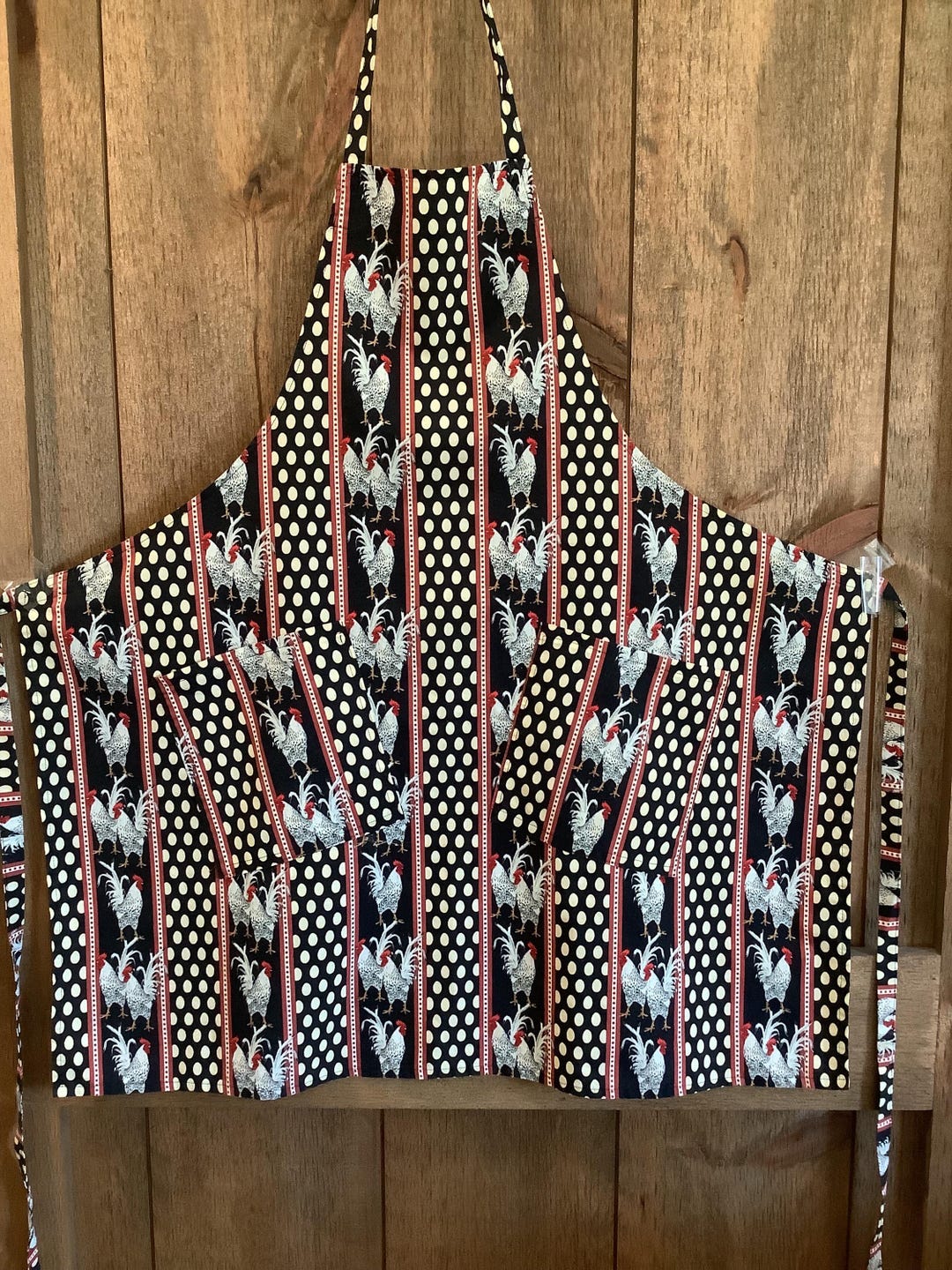 Apron in Roosters, Chickens and Eggs Print, Vintage, Size Large - XL ...