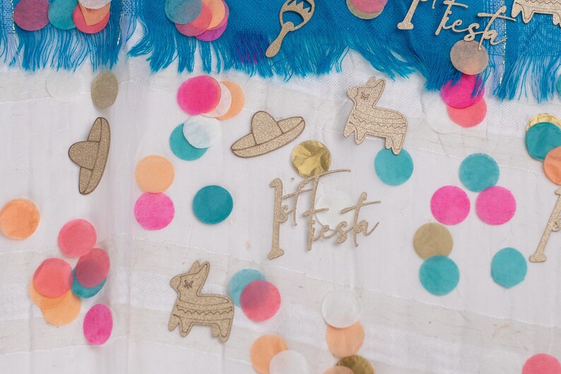 Fiesta Birthday Decorations Kit: Pinatas, Sombreros, Maracas & Confetti ...