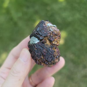 Rare Gorgeous Fire Red Pyrope Garnet Specimen With Sparkling Green Mica ...