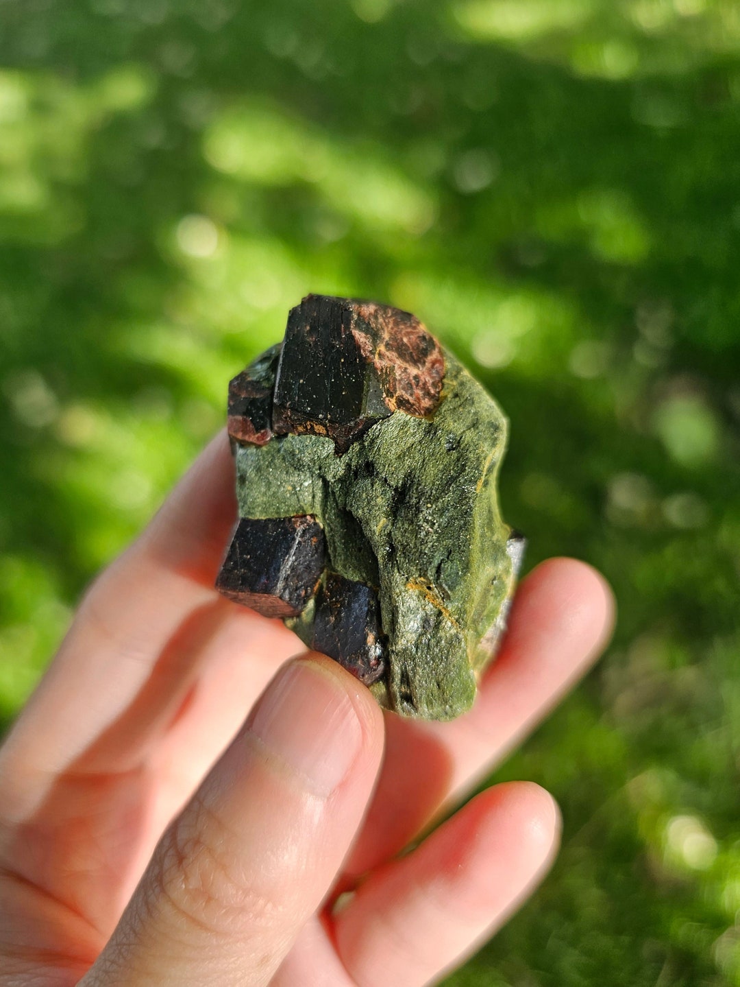 Rare Gorgeous Fire Red Pyrope Garnet Specimen With Sparkling Green Mica ...
