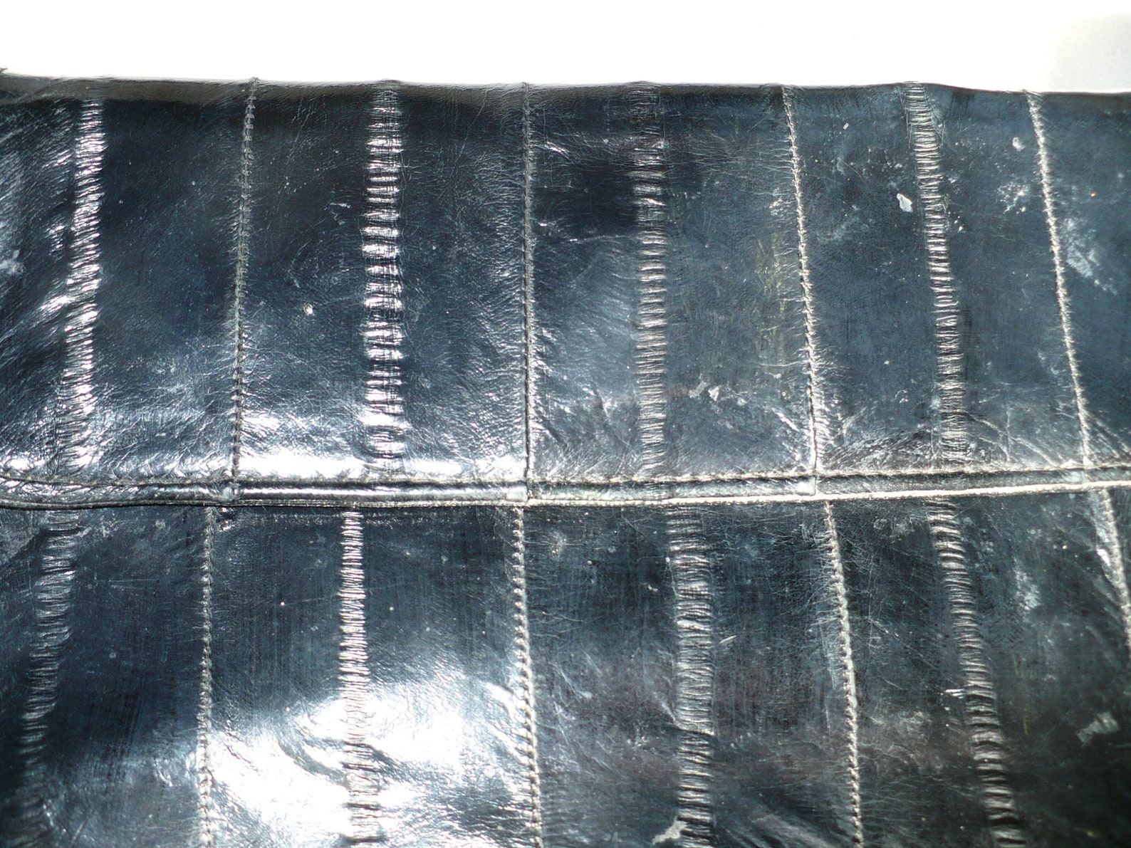 Vintage Lee Sands 1980s Eel Skin Dark Navy/black W/ Shoulder Strap Eel ...